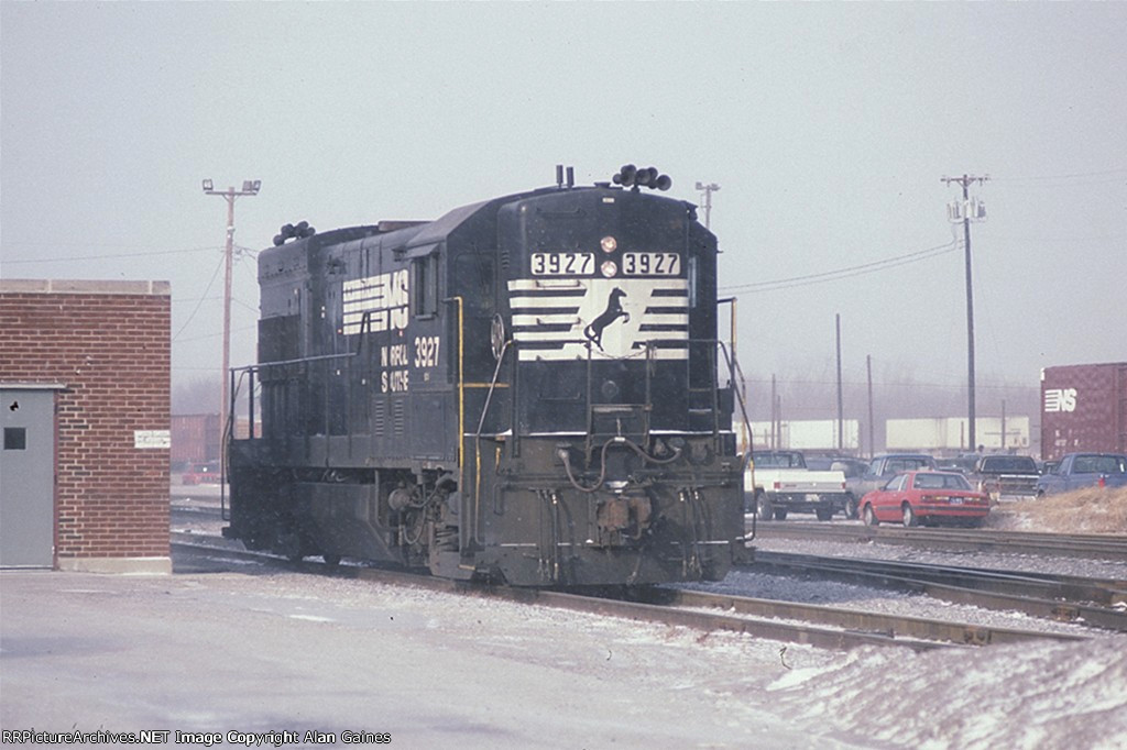 NS U23B 3927